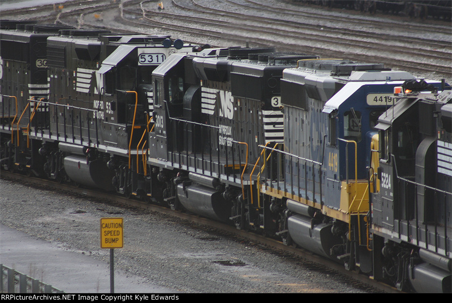 CSX GP40-2 #4419